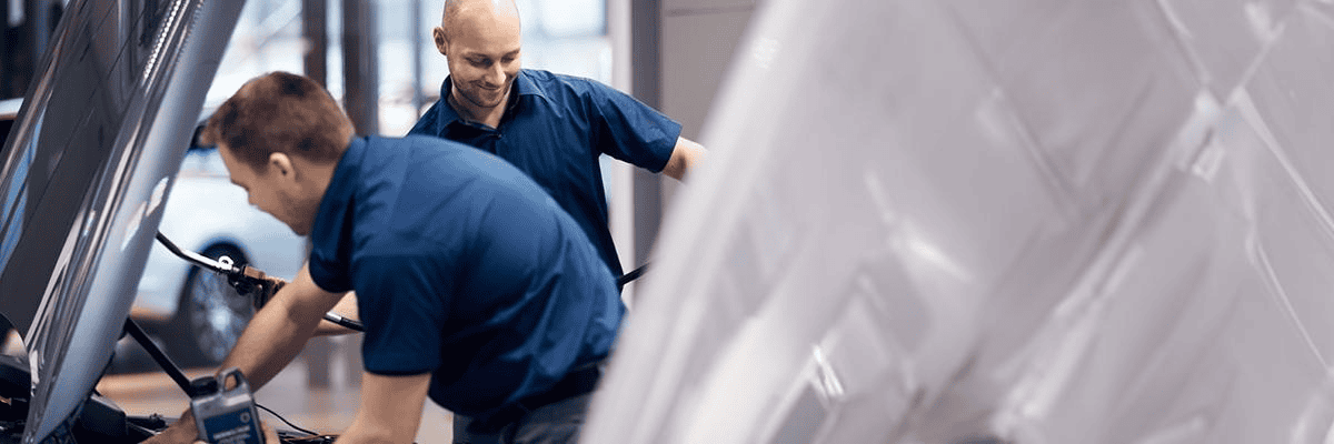 Automobil-Fachmann/-frau / Mechatroniker/-in EFZ oder Automobil ...